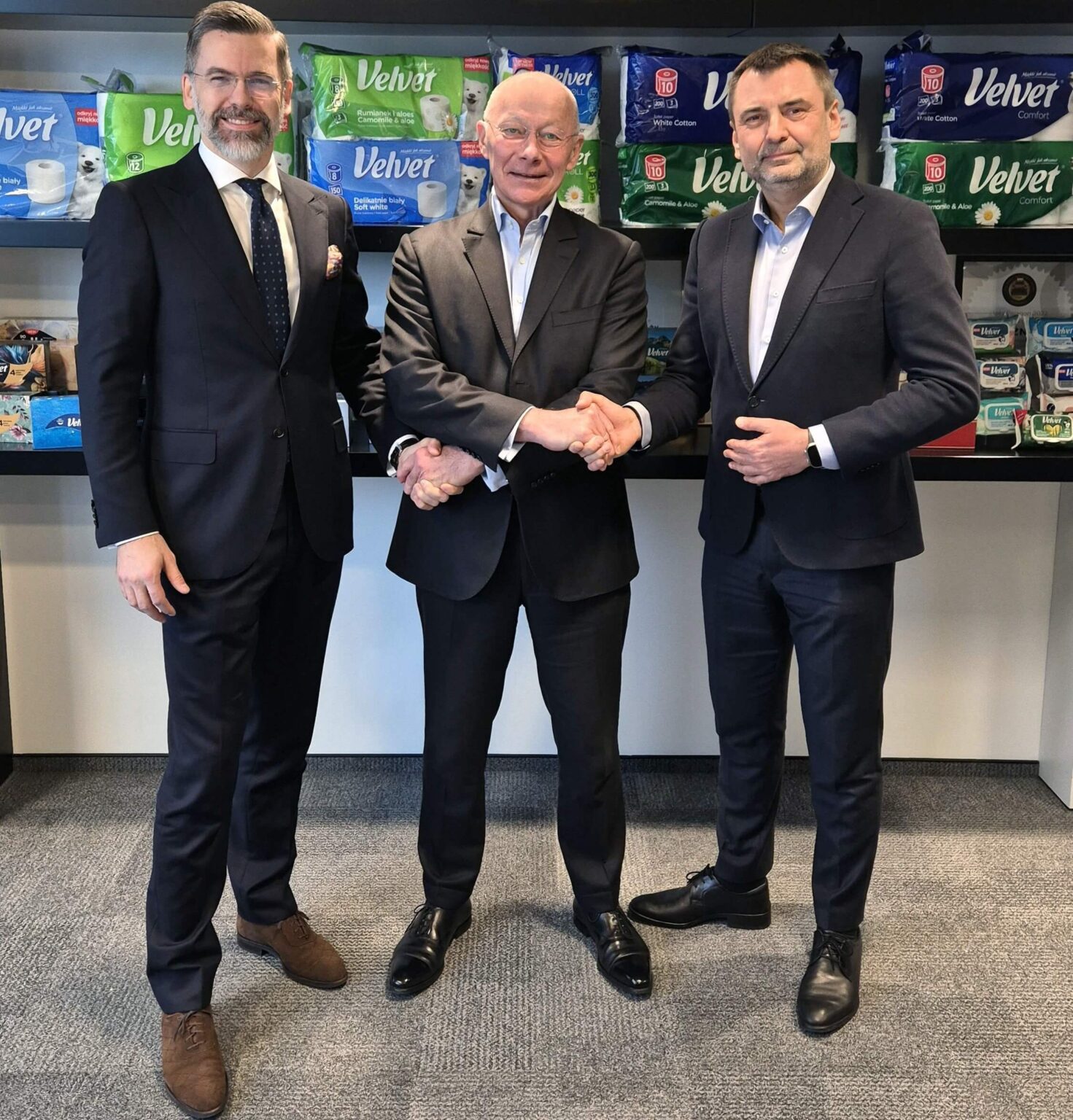 Velvet Care boosts production capacity with TM start-up; Paweł Bajorek ...